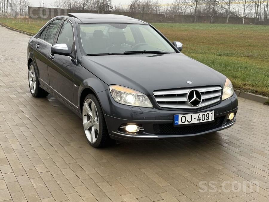 Pelēks Mercedes-Benz c-320 2007 Rīga, ar dzinēja tilpumu 3.00 L un nobraukumu 241 tūkst. km par 5499 €, foto 7 vietnē AUTOMOTO.COM.LV