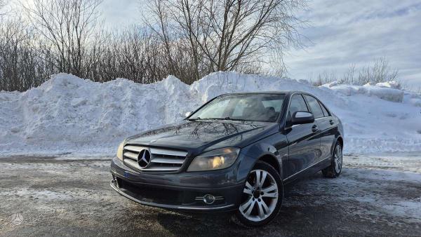 Grey Mercedes-Benz c-320 2007 in Klaipeda, with an engine capacity of 2.99 L and mileage of 335 thousand km for 3599 €, photo 3 on AUTOMOTO.COM.LV