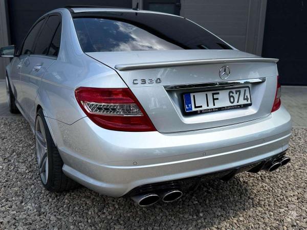 Grey Mercedes-Benz c-320 2007 in Kaunas, with an engine capacity of 3.00 L and mileage of 315 thousand km for 5450 €, photo 9 on AUTOMOTO.COM.LV