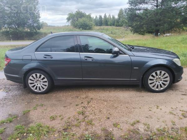 Grey Mercedes-Benz c-320 2007 in Rezekne, with an engine capacity of 3.00 L and mileage of 187 thousand km for 2200 €, photo 1 on AUTOMOTO.COM.LV