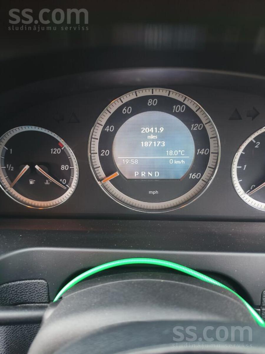 Grey Mercedes-Benz c-320 2007 in Rezekne, with an engine capacity of 3.00 L and mileage of 187 thousand km for 2200 €, photo 7 on AUTOMOTO.COM.LV
