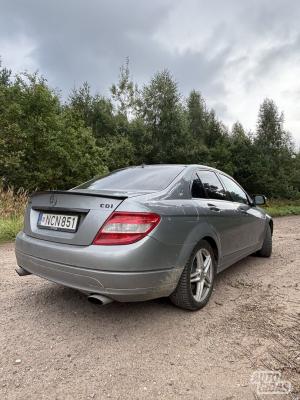 Серый Мерседес Ц 320 2007 в Каунас, объемом двигателя 3.00 л и пробегом 413 тыс. км за 2700 €, фото 4 на AUTOMOTO.COM.LV