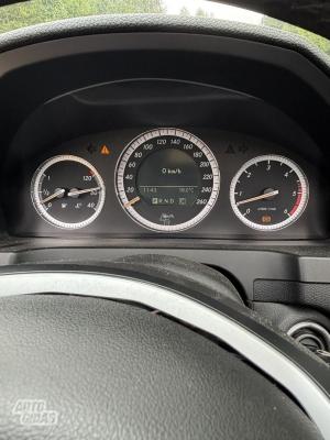 Серый Мерседес Ц 320 2007 в Каунас, объемом двигателя 3.00 л и пробегом 413 тыс. км за 2700 €, фото 10 на AUTOMOTO.COM.LV