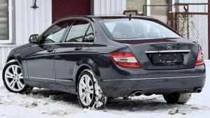 Pelēks Mercedes-Benz c-320 2008 Ukmergė, ar dzinēja tilpumu 2.99 L un nobraukumu 269 tūkst. km par 5500 €, foto 3 vietnē AUTOMOTO.COM.LV