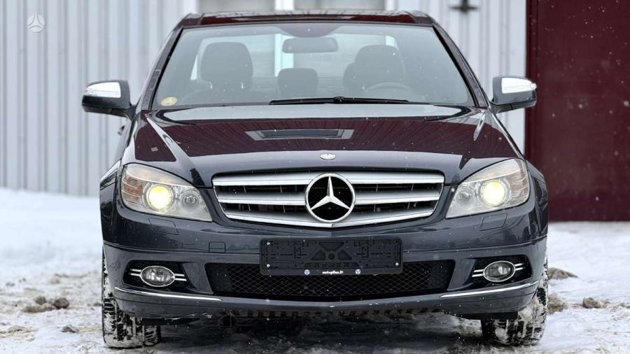 Pelēks Mercedes-Benz c-320 2008 Ukmergė, ar dzinēja tilpumu 2.99 L un nobraukumu 269 tūkst. km par 5500 €, foto 5 vietnē AUTOMOTO.COM.LV
