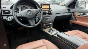 Pelēks Mercedes-Benz c-320 2008 Ukmergė, ar dzinēja tilpumu 2.99 L un nobraukumu 269 tūkst. km par 5500 €, foto 14 vietnē AUTOMOTO.COM.LV
