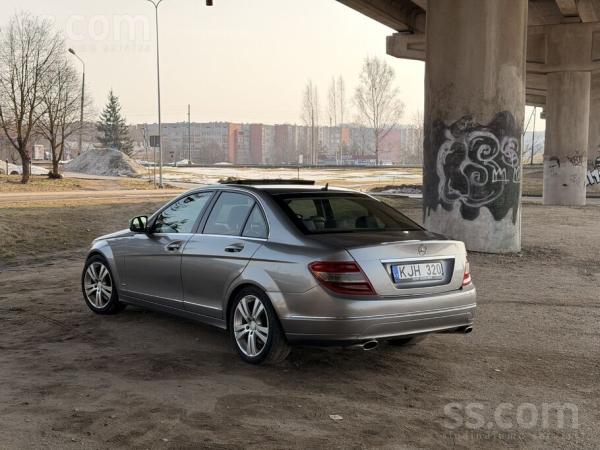 Pelēks Mercedes-Benz c-320 2008 Rēzekne, ar dzinēja tilpumu 3.00 L un nobraukumu 0 tūkst. km par 4425 €, foto 3 vietnē AUTOMOTO.COM.LV