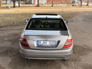 Серый Мерседес Ц 320 2008 в Резекне, объемом двигателя 3.00 л и пробегом 0 тыс. км за 4425 €, фото 3 на AUTOMOTO.COM.LV