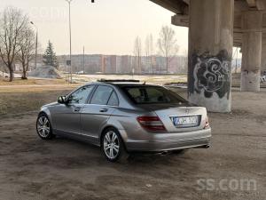 Серый Мерседес Ц 320 2008 в Резекне, объемом двигателя 3.00 л и пробегом 0 тыс. км за 4425 €, фото 4 на AUTOMOTO.COM.LV