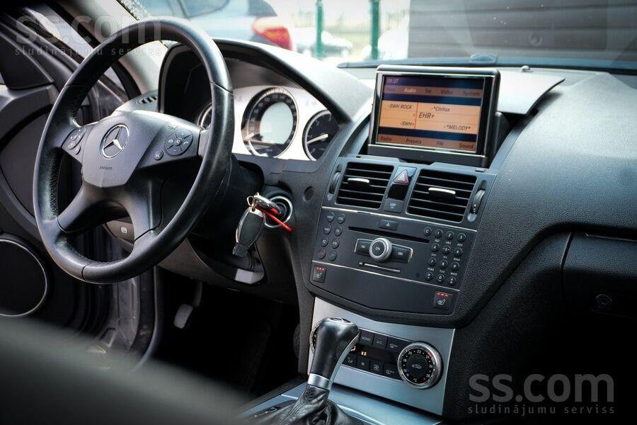 Pelēks Mercedes-Benz c-320 2008 Rīga, ar dzinēja tilpumu 3.00 L un nobraukumu 316 tūkst. km par 5990 €, foto 6 vietnē AUTOMOTO.COM.LV