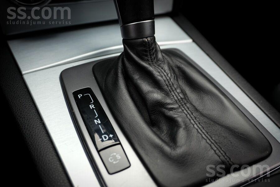 Pelēks Mercedes-Benz c-320 2008 Rīga, ar dzinēja tilpumu 3.00 L un nobraukumu 316 tūkst. km par 5990 €, foto 13 vietnē AUTOMOTO.COM.LV