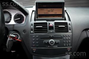 Pelēks Mercedes-Benz c-320 2008 Rīga, ar dzinēja tilpumu 3.00 L un nobraukumu 316 tūkst. km par 5990 €, foto 22 vietnē AUTOMOTO.COM.LV