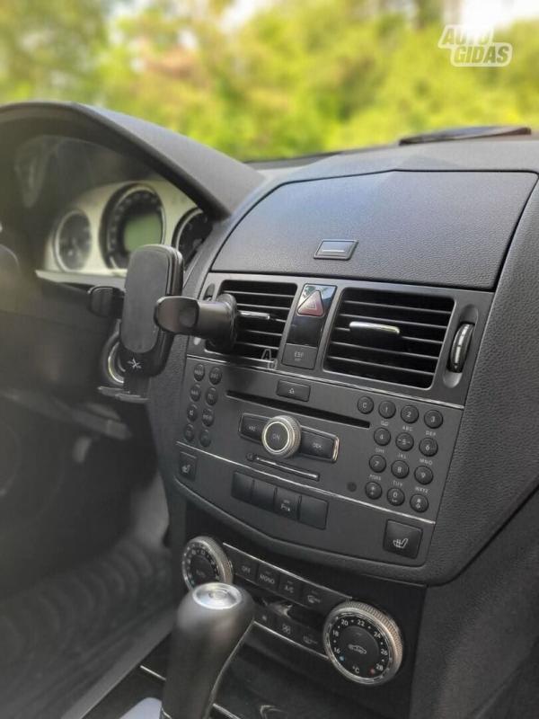Pelēks Mercedes-Benz c-320 2008 Kauņa, ar dzinēja tilpumu 3.00 L un nobraukumu 480 tūkst. km par 3600 €, foto 9 vietnē AUTOMOTO.COM.LV