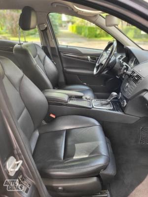 Pelēks Mercedes-Benz c-320 2008 Kauņa, ar dzinēja tilpumu 3.00 L un nobraukumu 480 tūkst. km par 3600 €, foto 11 vietnē AUTOMOTO.COM.LV