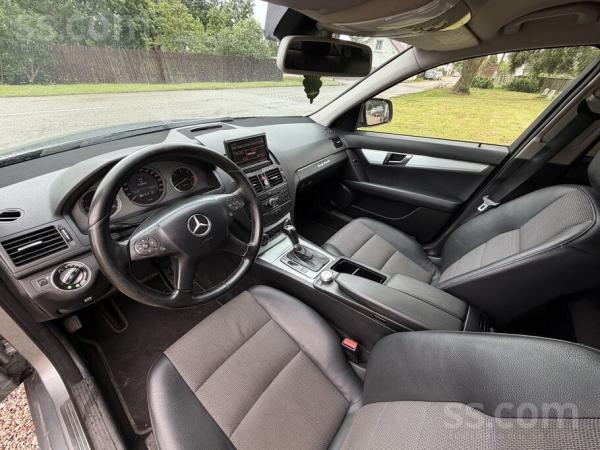 Pelēks Mercedes-Benz c-320 2008 Ventspils, ar dzinēja tilpumu 3.00 L un nobraukumu 319 tūkst. km par 4990 €, foto 8 vietnē AUTOMOTO.COM.LV