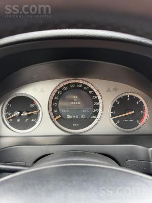 Серый Мерседес Ц 320 2008 в Вентспилс, объемом двигателя 3.00 л и пробегом 319 тыс. км за 4990 €, фото 18 на AUTOMOTO.COM.LV