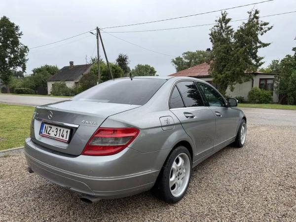 Grey Mercedes-Benz c-320 2008 in Ventspils, with an engine capacity of 3.00 L and mileage of 319 thousand km for 4990 €, photo 4 on AUTOMOTO.COM.LV