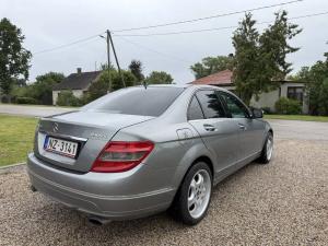 Grey Mercedes-Benz c-320 2008 in Ventspils, with an engine capacity of 3.00 L and mileage of 319 thousand km for 4990 €, photo 5 on AUTOMOTO.COM.LV