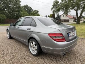 Grey Mercedes-Benz c-320 2008 in Ventspils, with an engine capacity of 3.00 L and mileage of 319 thousand km for 4990 €, photo 7 on AUTOMOTO.COM.LV