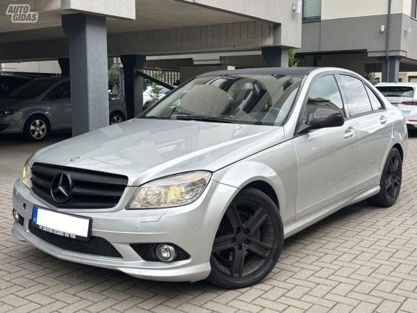 Pelēks Mercedes-Benz c-320 2008 Kauņa, ar dzinēja tilpumu 3.00 L un nobraukumu 300 tūkst. km par 2650 €, foto 1 vietnē AUTOMOTO.COM.LV