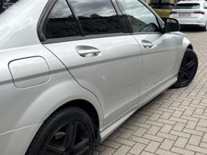 Серый Мерседес Ц 320 2008 в Каунас, объемом двигателя 3.00 л и пробегом 300 тыс. км за 2850 €, фото 11 на AUTOMOTO.COM.LV