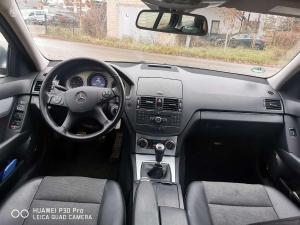 Pelēks Mercedes-Benz c-320 2008 Prienai, ar dzinēja tilpumu 3.20 L un nobraukumu 281 tūkst. km par 3850 €, foto 4 vietnē AUTOMOTO.COM.LV
