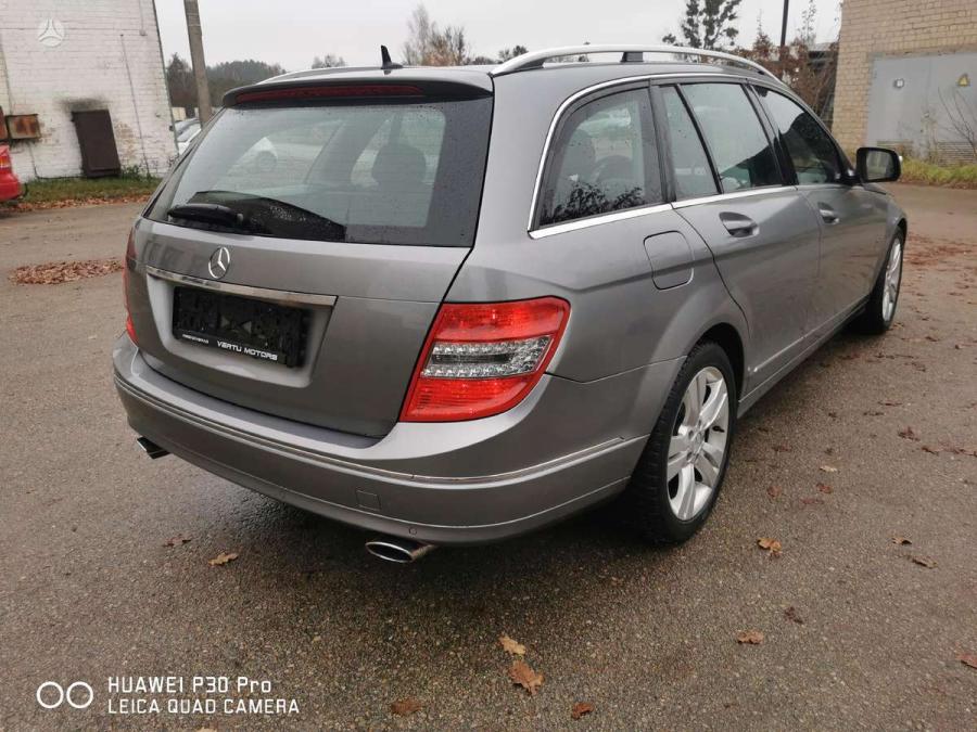 Pelēks Mercedes-Benz c-320 2008 Prienai, ar dzinēja tilpumu 3.20 L un nobraukumu 281 tūkst. km par 3850 €, foto 11 vietnē AUTOMOTO.COM.LV