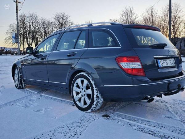Grey Mercedes-Benz c-320 2008 in Kaunas, with an engine capacity of 2.99 L and mileage of 430 thousand km for 3600 €, photo 4 on AUTOMOTO.COM.LV