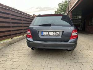 Pelēks Mercedes-Benz c-320 2008 Viļņa, ar dzinēja tilpumu 3.00 L un nobraukumu 355 tūkst. km par 3300 €, foto 6 vietnē AUTOMOTO.COM.LV