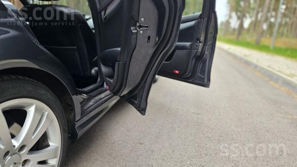 Grey Mercedes-Benz c-320 2008 in Riga, with an engine capacity of 3.00 L and mileage of 264 thousand km for 6550 €, photo 7 on AUTOMOTO.COM.LV