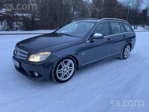 Серый Мерседес Ц 320 2008 в Рига, объемом двигателя 3.00 л и пробегом 245 тыс. км за 6200 €, фото 3 на AUTOMOTO.COM.LV