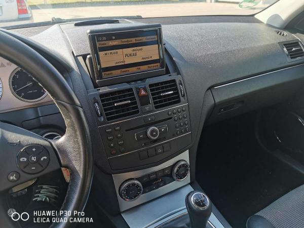 Grey Mercedes-Benz c-320 2008 in Prienai, with an engine capacity of 2.99 L and mileage of 281 thousand km for 3350 €, photo 6 on AUTOMOTO.COM.LV