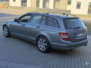 Серый Мерседес Ц 320 2008 в Вильнюс, объемом двигателя 3.00 л и пробегом 350 тыс. км за 2100 €, фото 5 на AUTOMOTO.COM.LV