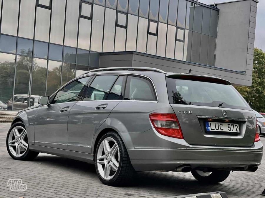 Pelēks Mercedes-Benz c-320 2008 Šauļi, ar dzinēja tilpumu 3.00 L un nobraukumu 410 tūkst. km par 3900 €, foto 6 vietnē AUTOMOTO.COM.LV