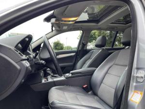 Grey Mercedes-Benz c-320 2008 in Siauliai, with an engine capacity of 3.00 L and mileage of 410 thousand km for 3000 €, photo 5 on AUTOMOTO.COM.LV