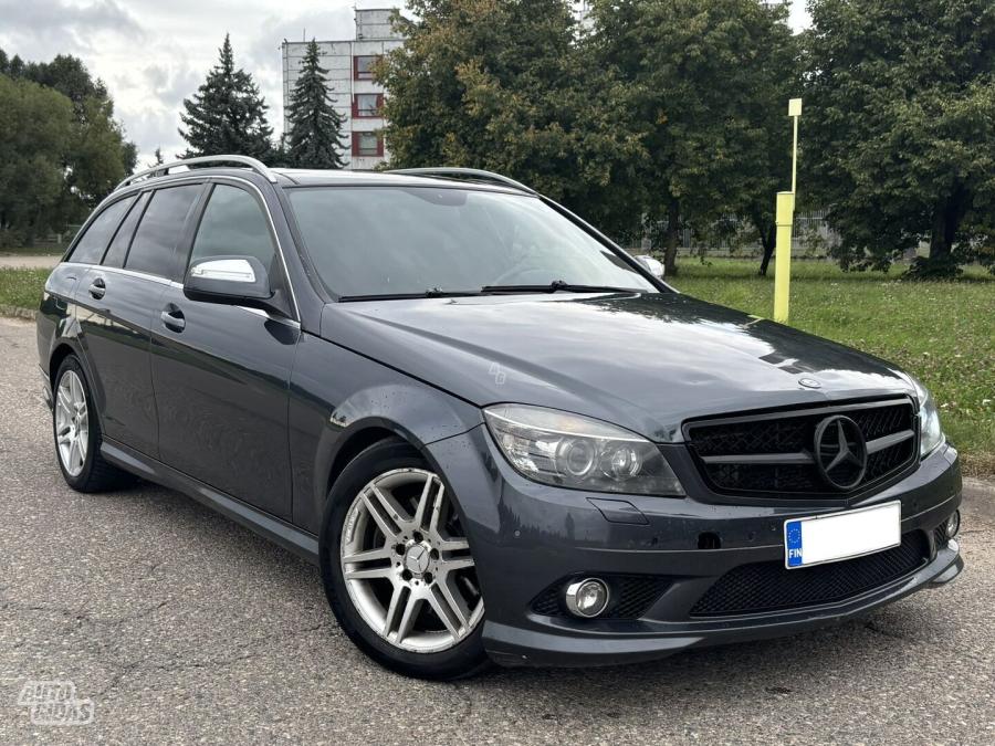 Pelēks Mercedes-Benz c-320 2008 Kauņa, ar dzinēja tilpumu 3.00 L un nobraukumu 350 tūkst. km par 2750 €, foto 3 vietnē AUTOMOTO.COM.LV
