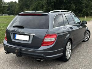 Pelēks Mercedes-Benz c-320 2008 Kauņa, ar dzinēja tilpumu 3.00 L un nobraukumu 350 tūkst. km par 2750 €, foto 8 vietnē AUTOMOTO.COM.LV