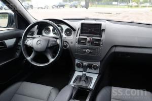 Grey Mercedes-Benz c-320 2008 in Riga, with an engine capacity of 3.00 L and mileage of 310 thousand km for 4990 €, photo 7 on AUTOMOTO.COM.LV