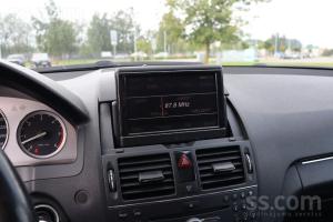 Grey Mercedes-Benz c-320 2008 in Riga, with an engine capacity of 3.00 L and mileage of 310 thousand km for 4990 €, photo 11 on AUTOMOTO.COM.LV