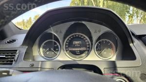 Pelēks Mercedes-Benz c-320 2008 Rīga, ar dzinēja tilpumu 3.20 L un nobraukumu 272 tūkst. km par 5650 €, foto 11 vietnē AUTOMOTO.COM.LV