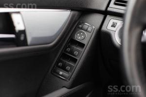 Серый Мерседес Ц 320 2008 в Рига, объемом двигателя 3.00 л и пробегом 376 тыс. км за 4990 €, фото 18 на AUTOMOTO.COM.LV