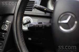 Серый Мерседес Ц 320 2008 в Рига, объемом двигателя 3.00 л и пробегом 376 тыс. км за 4990 €, фото 21 на AUTOMOTO.COM.LV