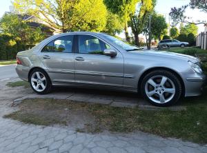 Mercedes-Benz c-320 2005 Šauļi, ar dzinēja tilpumu 3.00 L un nobraukumu 304 tūkst. km par 3150 €, foto 1 vietnē AUTOMOTO.COM.LV