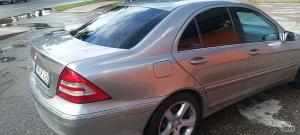 Mercedes-Benz c-320 2005 Šauļi, ar dzinēja tilpumu 3.00 L un nobraukumu 304 tūkst. km par 3150 €, foto 22 vietnē AUTOMOTO.COM.LV