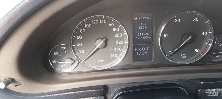 Mercedes-Benz c-320 2005 Šauļi, ar dzinēja tilpumu 3.00 L un nobraukumu 304 tūkst. km par 3150 €, foto 23 vietnē AUTOMOTO.COM.LV