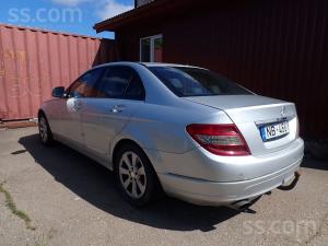 Мерседес Ц 320 2007 в Лиепая, объемом двигателя 3.00 л и пробегом 334 тыс. км за 3950 €, фото 4 на AUTOMOTO.COM.LV