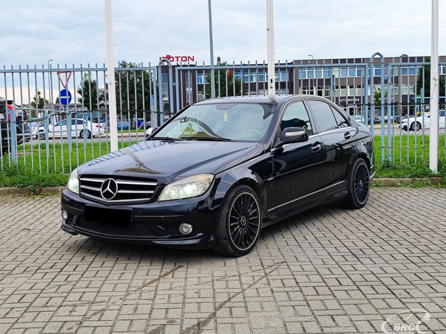 Mercedes-Benz c-320 2007 Klaipėda, ar dzinēja tilpumu 2.99 L un nobraukumu 380 tūkst. km par 5000 €, foto 1 vietnē AUTOMOTO.COM.LV