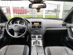 Mercedes-Benz c-320 2007 Klaipėda, ar dzinēja tilpumu 2.99 L un nobraukumu 380 tūkst. km par 5000 €, foto 5 vietnē AUTOMOTO.COM.LV