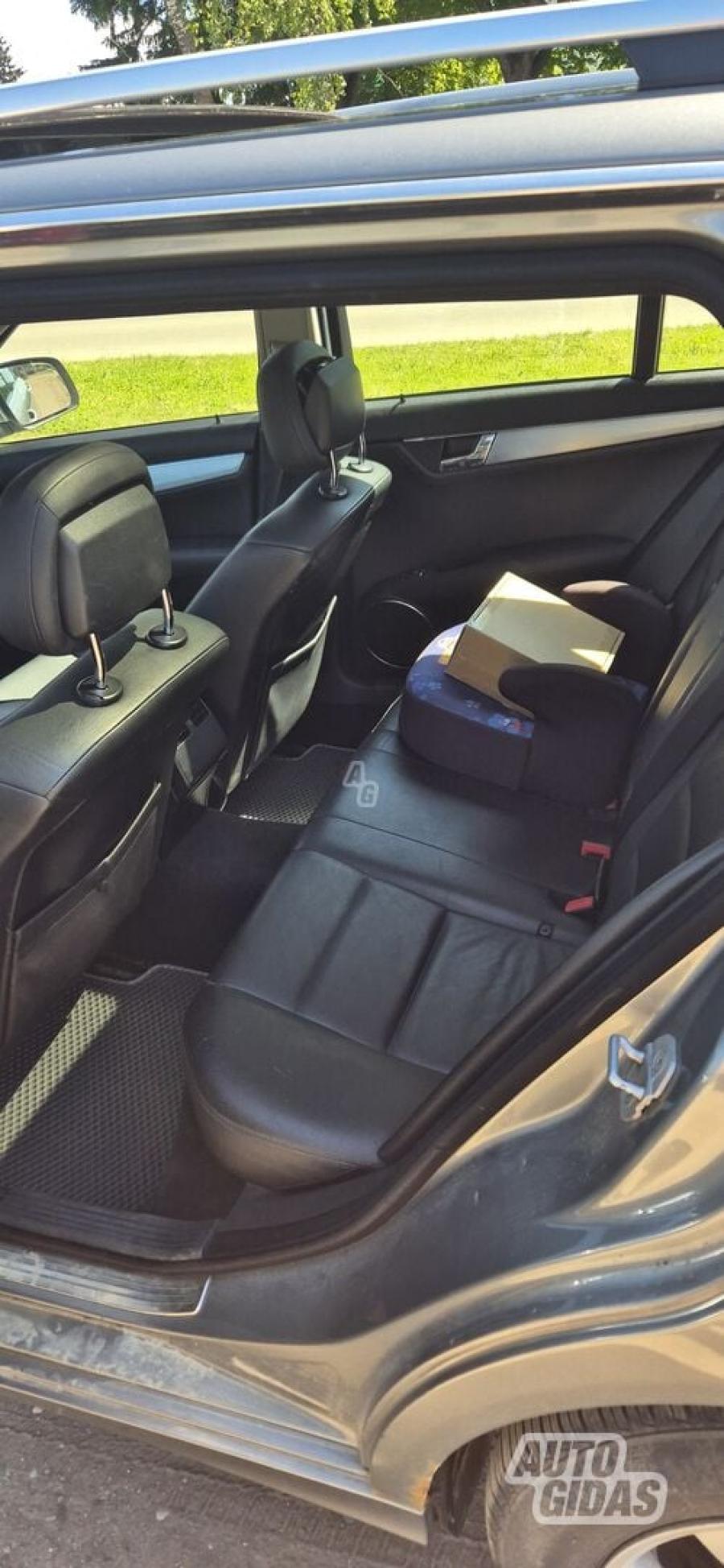 Mercedes-Benz c-320 2008 Viļņa, ar dzinēja tilpumu 3.00 L un nobraukumu 354 tūkst. km par 3200 €, foto 14 vietnē AUTOMOTO.COM.LV