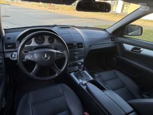 Mercedes-Benz c-320 2008 Viļņa, ar dzinēja tilpumu 3.00 L un nobraukumu 350 tūkst. km par 2100 €, foto 15 vietnē AUTOMOTO.COM.LV